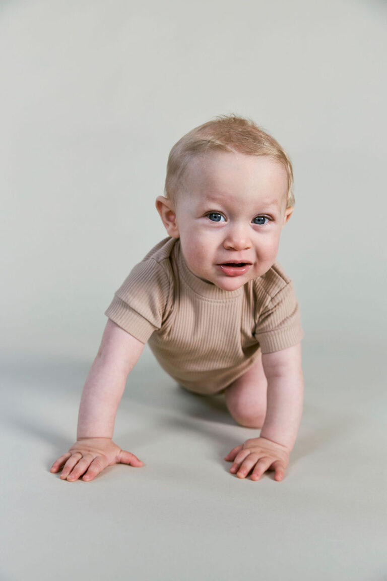 Baby tops | Soft tops for cool babies | Unisex clothes | I Dig Denim®